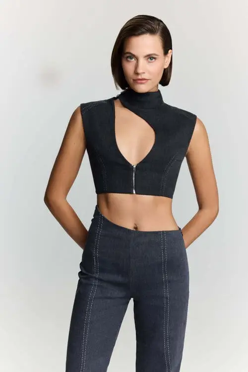 JENDUE Asymmetrical High-neck Cropped Denim Vest - Blue