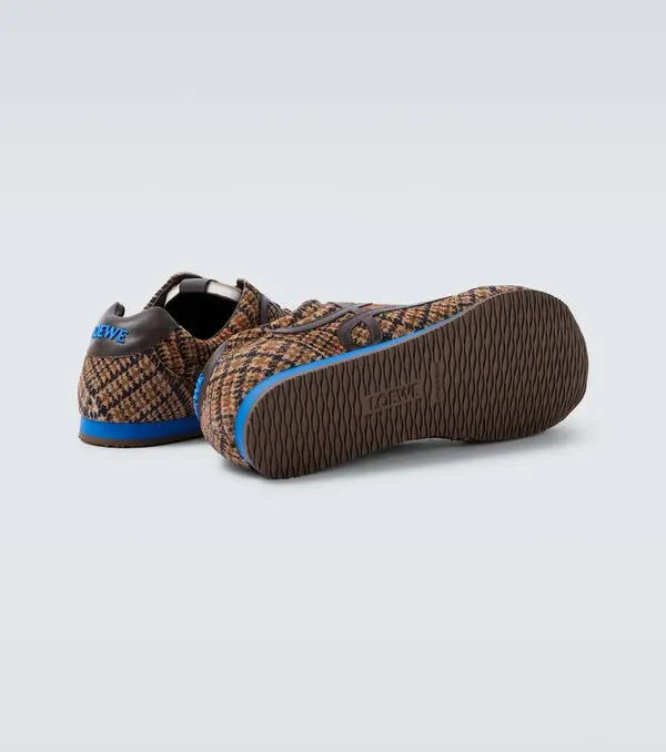 Loewe Ballet Runner 2.0 Checked Sneakers - Brown