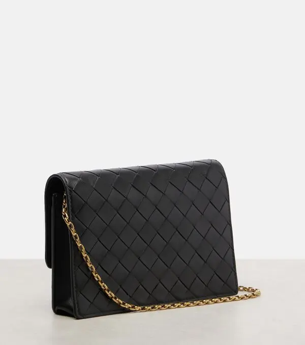 Bottega Veneta Andiamo Shoulder Bag - Black