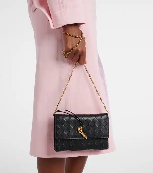 Bottega Veneta Andiamo Shoulder Bag - Black