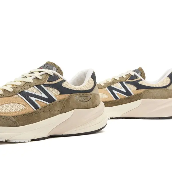 NEW BALANCE 990v6 Sneaker