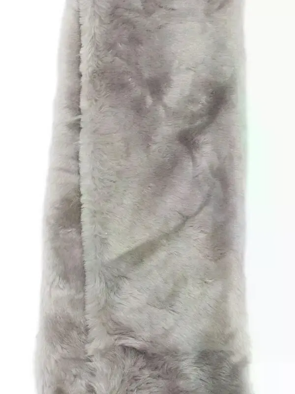 TOTEME Shearling Tuxedo Scarf - Grey