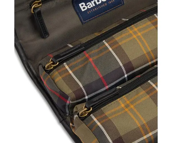 Barbour Tartan Hanging Washbag