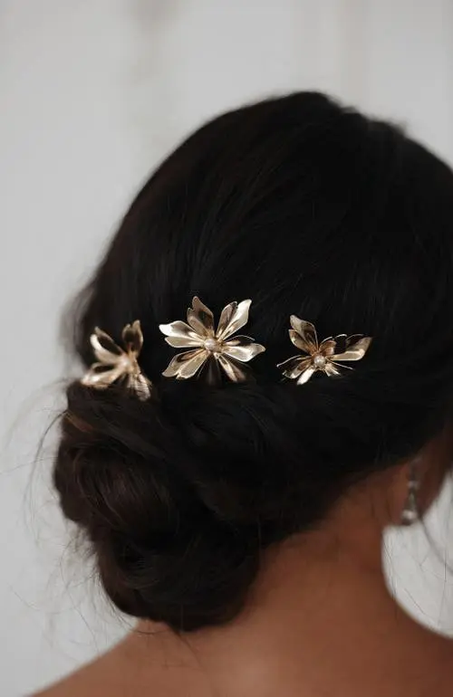 UNTAMED PETALS Comet Pearl Hair Pins Set Of Three