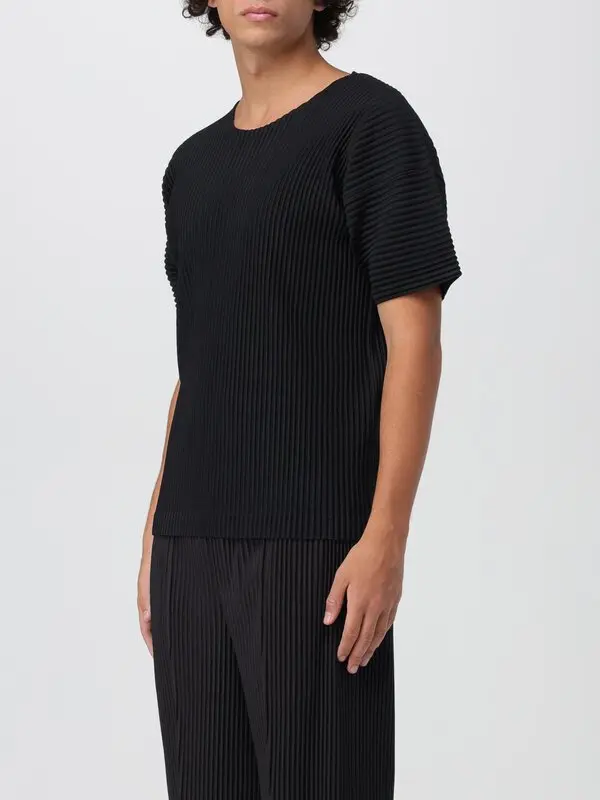Issey Miyake T-shirt - Black