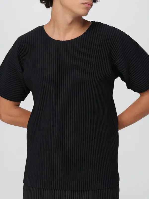 Issey Miyake T-shirt - Black