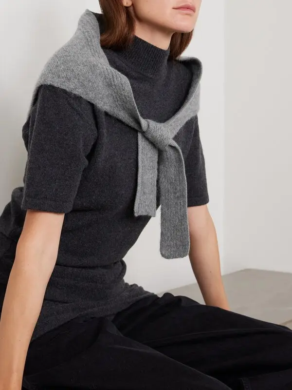 Jacquemus Appliquéd Brushed Knitted Scarf - Gray