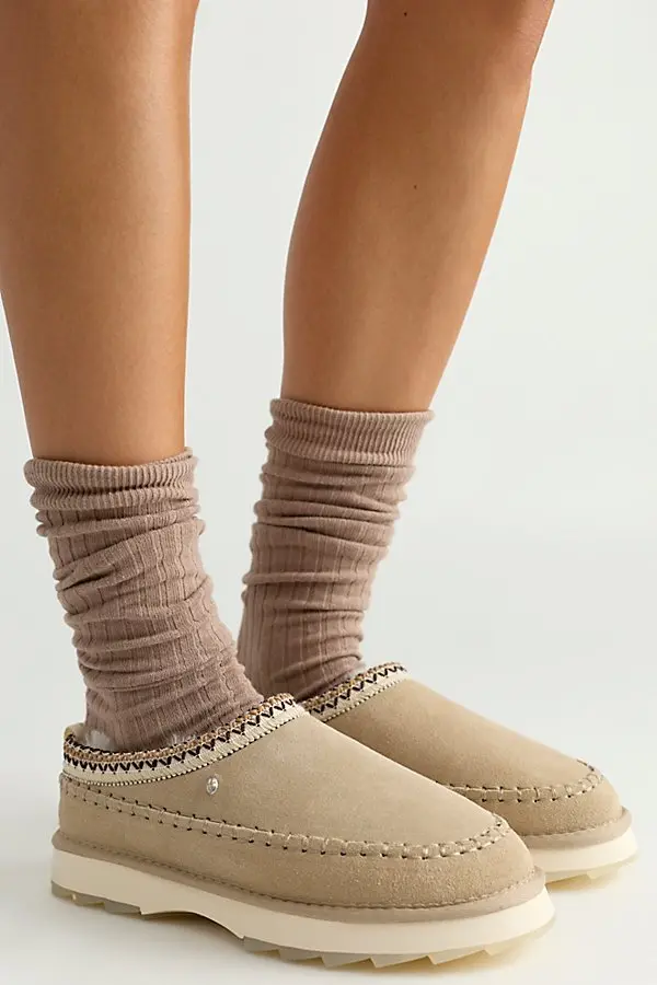 EMU AUSTRALIA Sharky Adventure Scuff Slippers - Camel