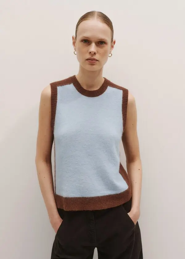 ME+EM Contrast Panel Knit Vest