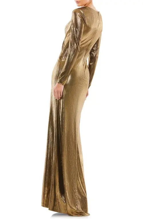 Mac Duggal Metallic Ruched Gown With V-neck And High Slit - Gold