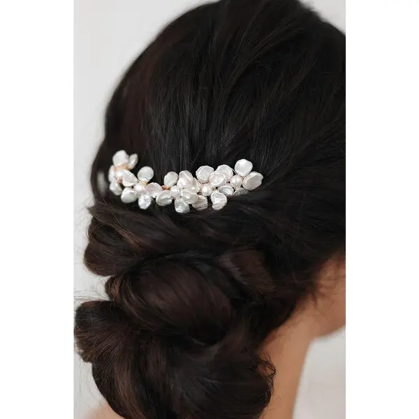 UNTAMED PETALS Jules Baroque Pearl Hair Comb - White