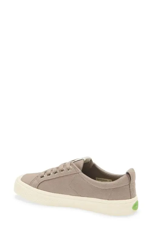 Cariuma Oca Low Cap Tie Sneaker - Grey