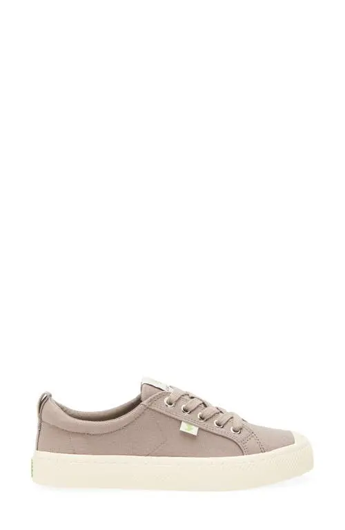 Cariuma Oca Low Cap Tie Sneaker - Grey