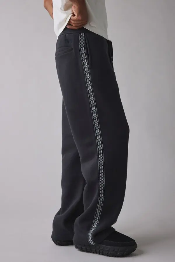 UGG Tasman Straight Leg Sweatpant - Tar