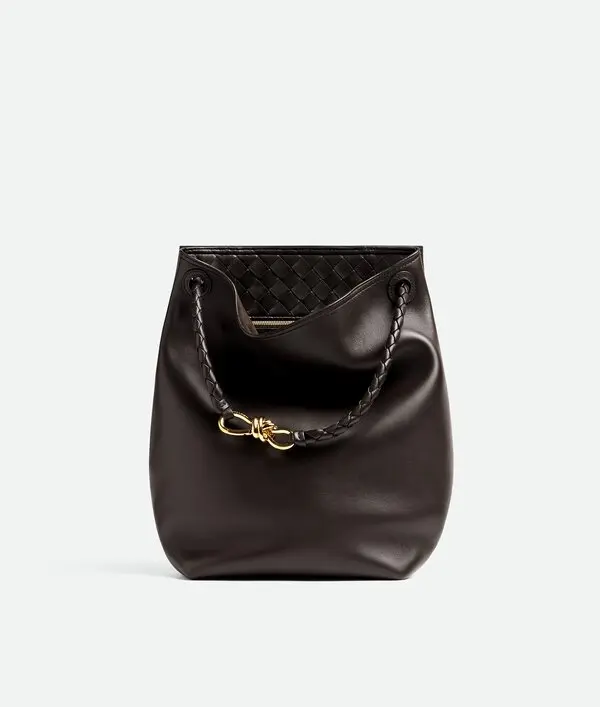 Bottega Veneta Andiamo Bucket Bag - Fondant