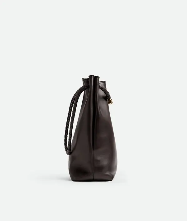 Bottega Veneta Andiamo Bucket Bag - Fondant