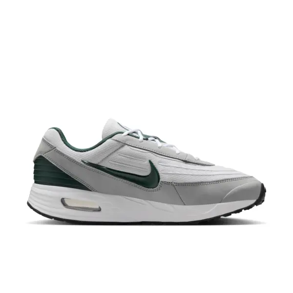 Nike College Air Max Verse Sneakers - White