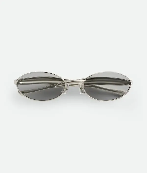 Bottega Veneta Sardine Oval Sunglasses - Silver/gray