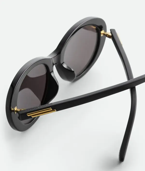 Bottega Veneta Classic Oval Sunglasses - Black/grey