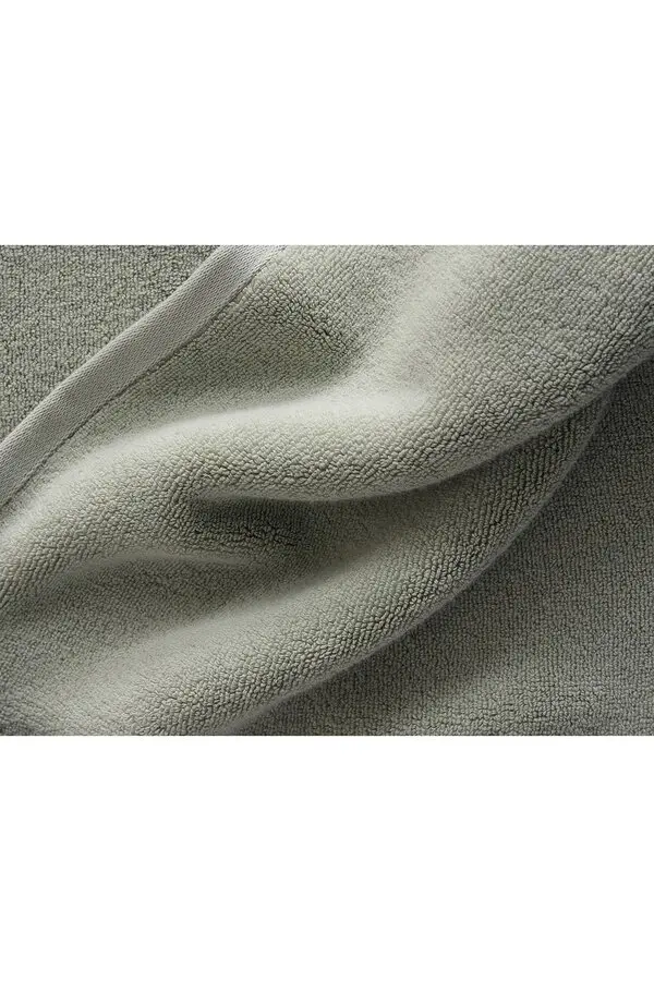 PARACHUTE Premium Plush Washcloth