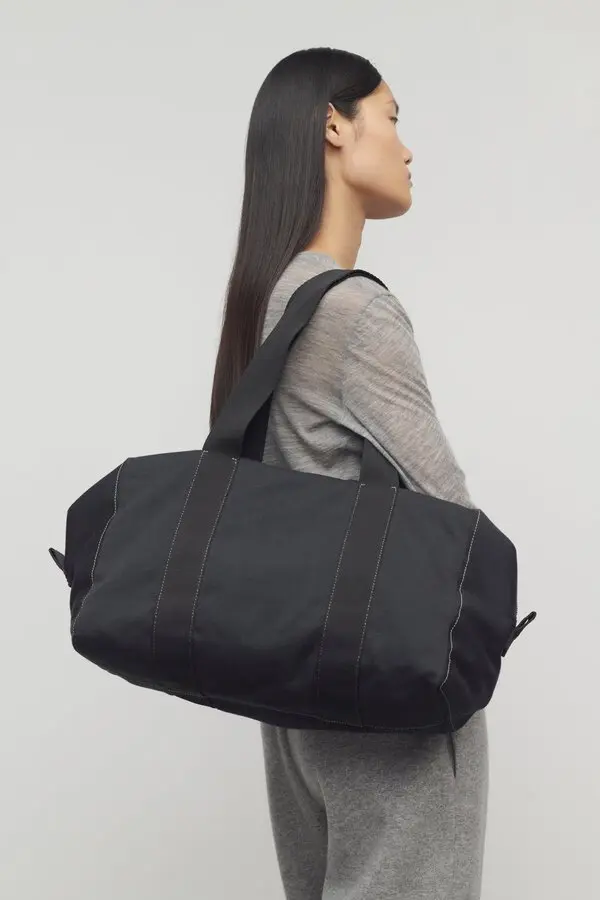THE ROW Sisal Duffle Bag - Black
