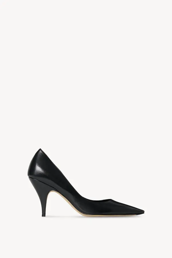 THE ROW Liisa Leather Pumps - Black
