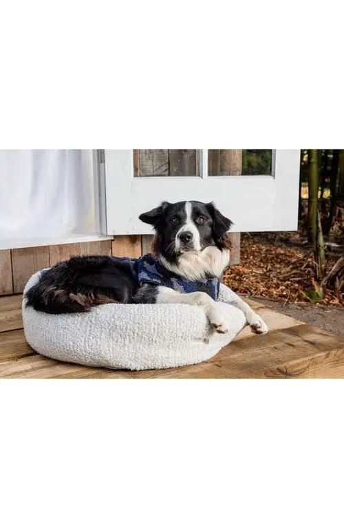 Barefoot Dreams Cozychic® Round Pet Bed - Pearl-silver
