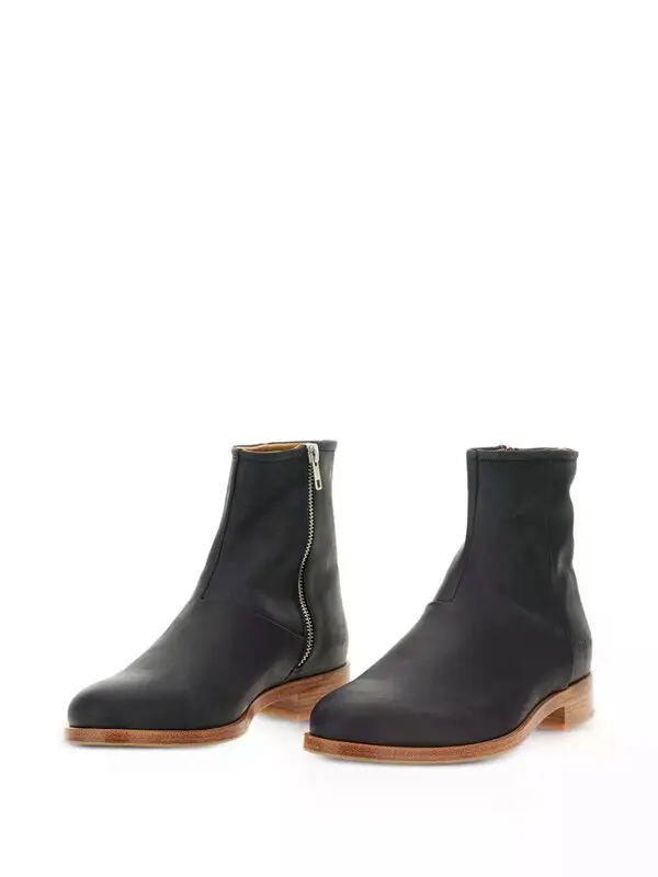 COMMON PROJECTS Zip-detail Leather Boots