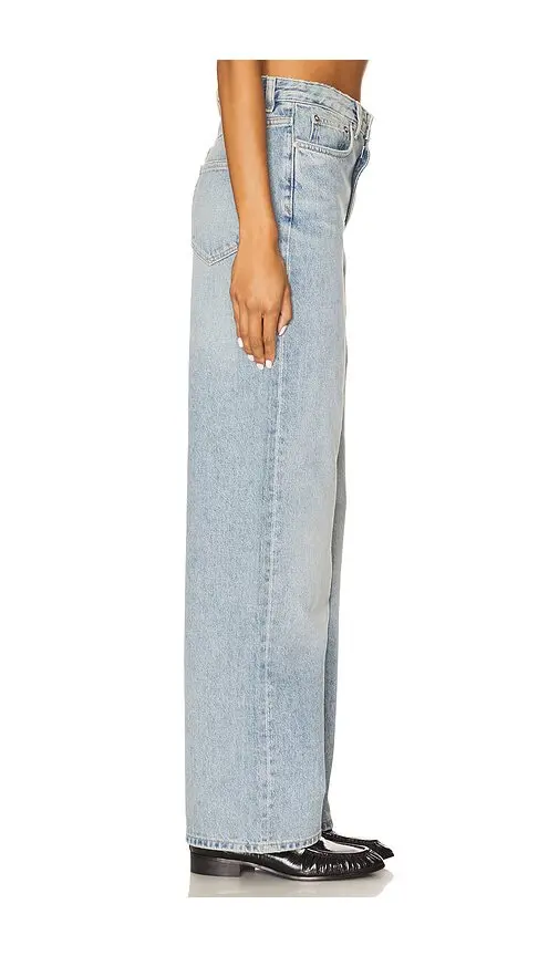 SAMSOE SAMSOE Sashelly Jeans In Light Wash - Blue