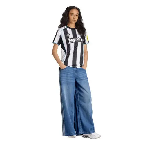 Adidas Newcastle United 2025/26 Replica Jersey