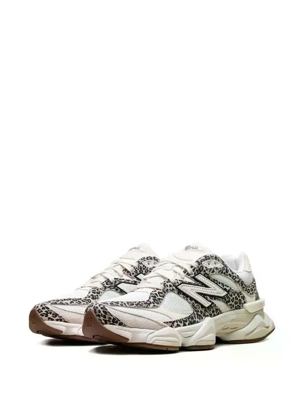 NEW BALANCE 9060 Sneakers - Neutrals