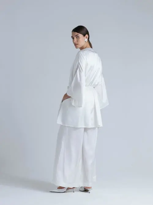 ALAS Silk 3/4 Sleeve Dressing Gown - Milk White