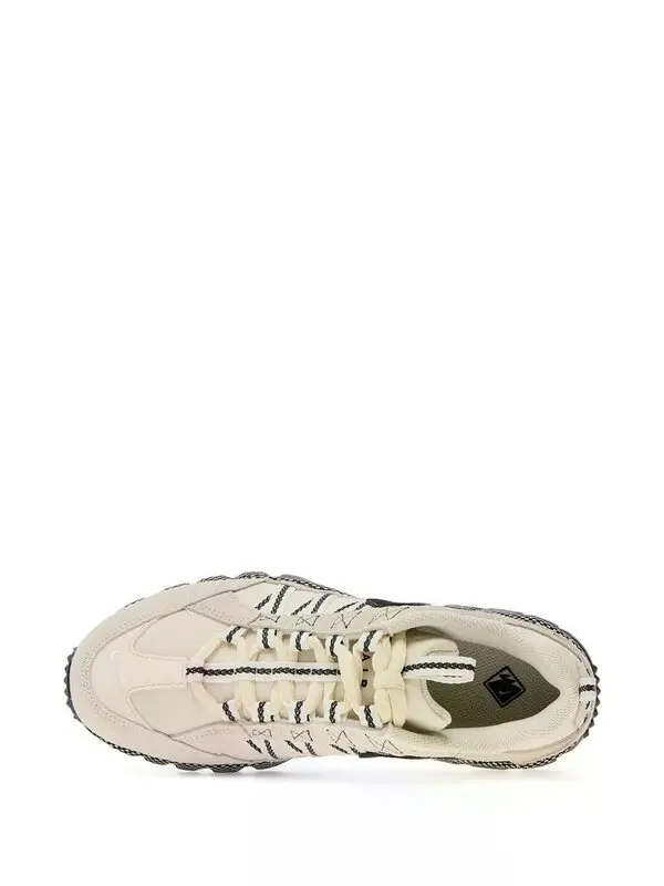 Nike Air Humara Sneakers