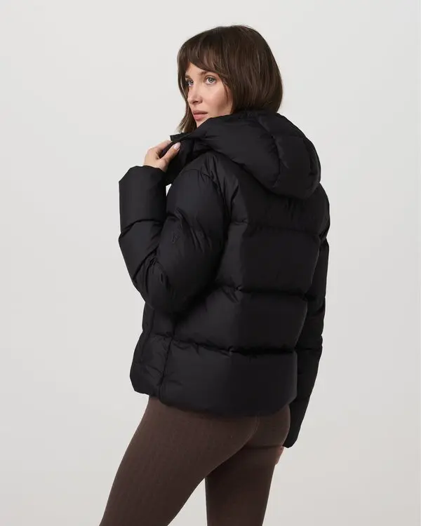 Vuori Alta Down Puffer Jacket