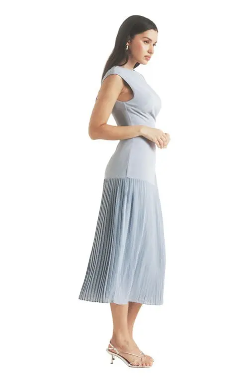 SIX STORIES Pleated Cap Sleeve Maxi Dress