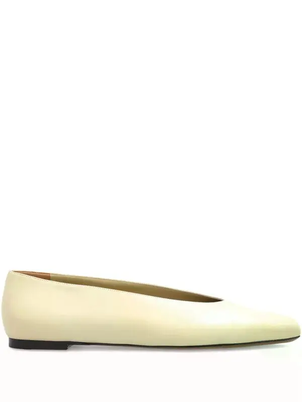 NEOUS Beid Pointed-toe Leather Ballet Flats - White