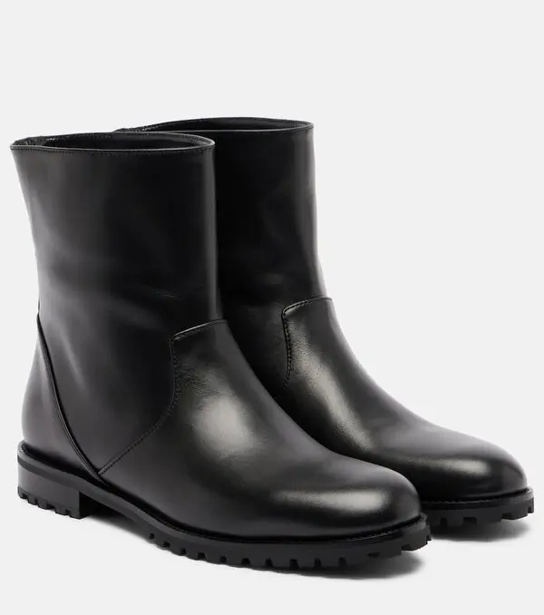 Manolo Blahnik Leather Ankle Boots - Black