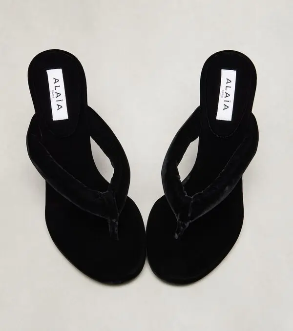 Alaïa 90 Velvet Thong Sandals - Black