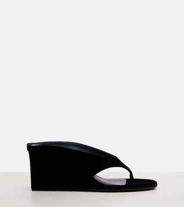 Alaïa Velvet Wedge Thong Sandals - Black