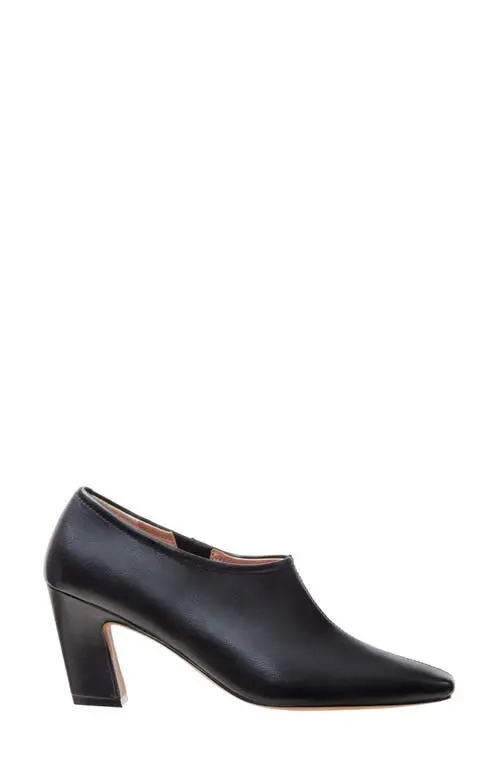 Linea Paolo Gianni Leather Bootie - Black