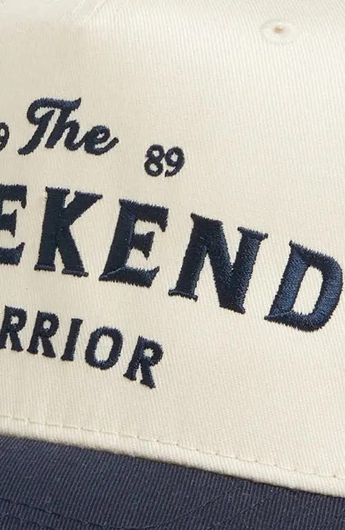 FRIDAY FEELIN’ Weekend Warrior Snapback Hat