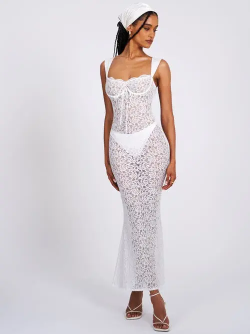 MISS CIRCLE Veronica Lace Maxi Dress