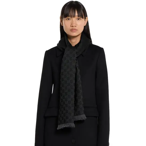 Gucci Gg Wool Scarf - Black