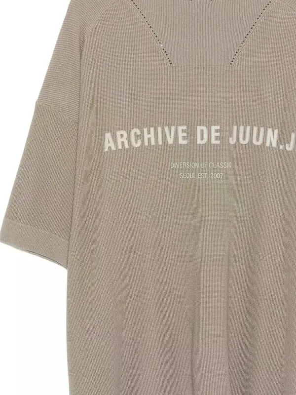 JUUN.J Logo-embroidered T-shirt