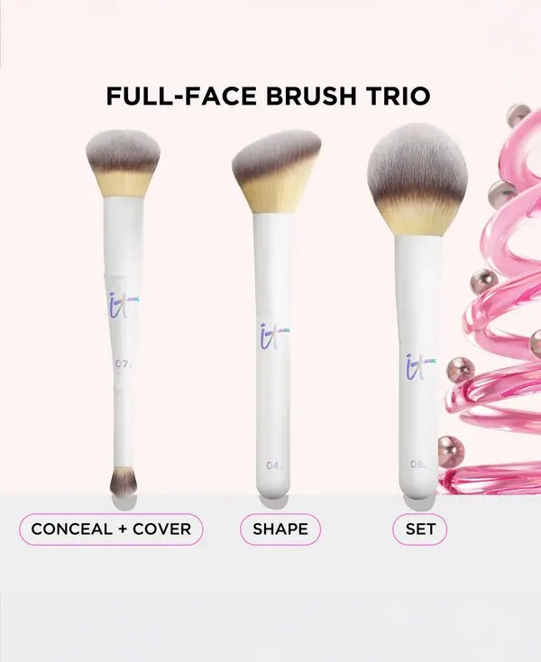 IT COSMETICS 3-pc. Unwrap Your Creativity Makeup Brush Set + Makeup Case