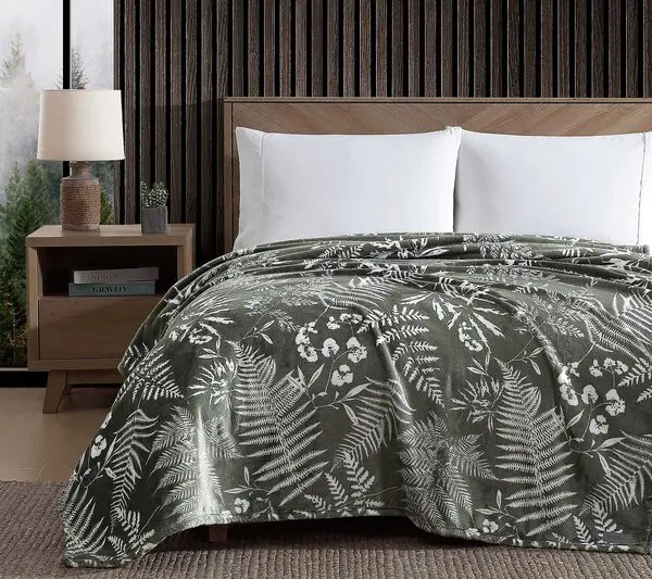 Eddie Bauer Fern Garden Green Plush Fleece Twin Blanket - One-color