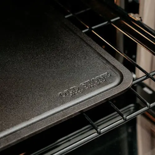 OLD STONE Pizza Steel W/ Moat, 14x14-inch