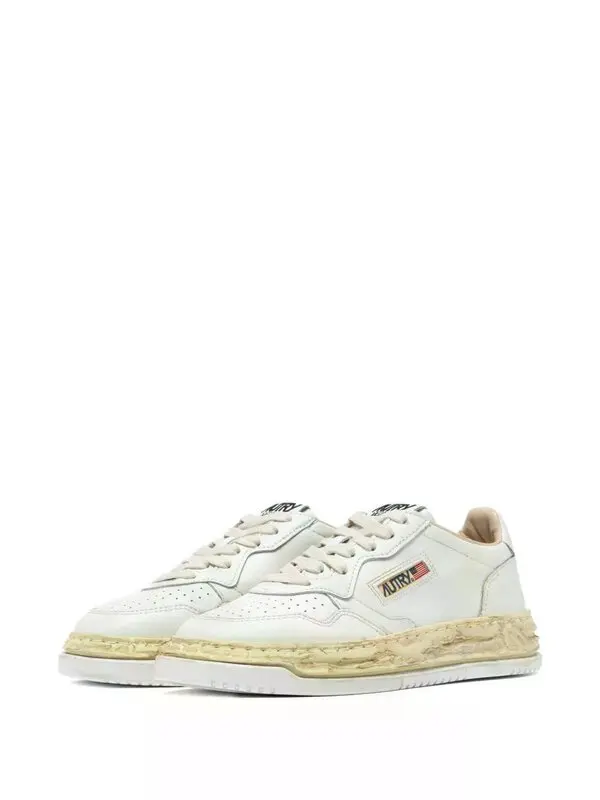 AUTRY Medalist Leather Sneakers