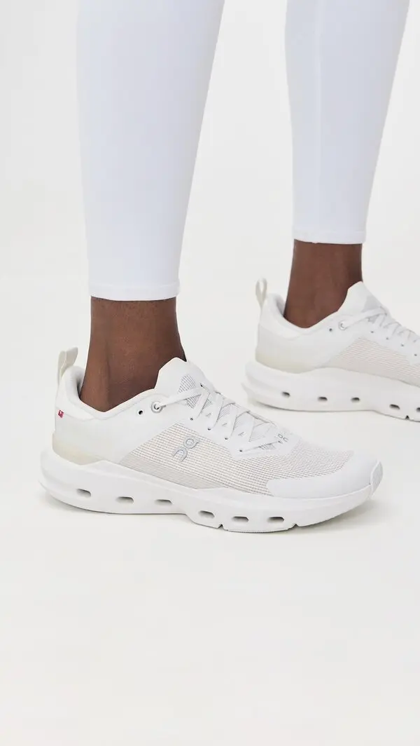 On Cloudpulse Next Sneakers - White/ice