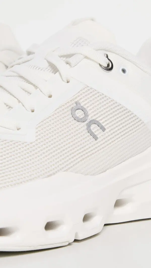 On Cloudpulse Next Sneakers - White/ice